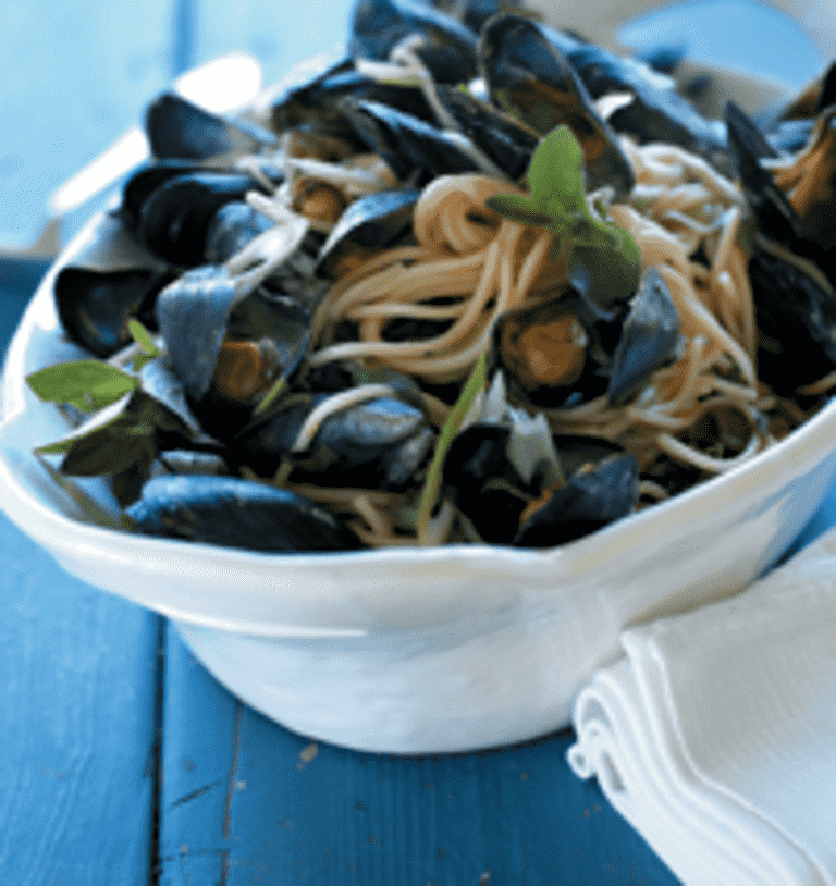 Pasta med muslinger - opskrift fra Aarstiderne