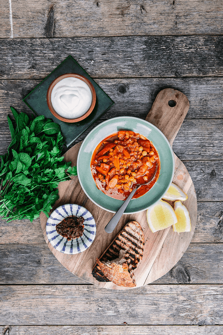 Til 10 portioner: Harira – marokkansk suppe - opskrift fra Aarstiderne